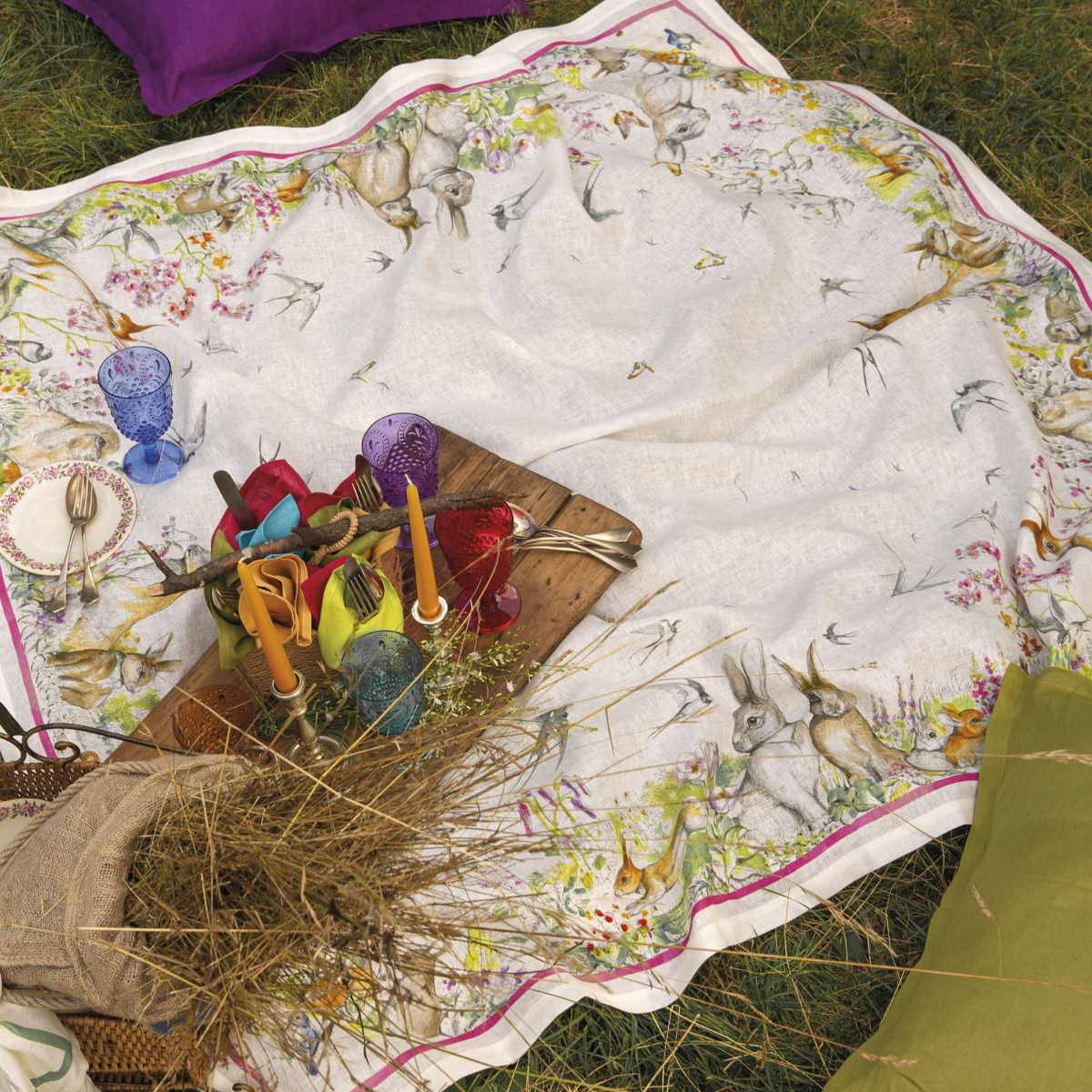 Remi Italian Linen Spring Tablecloth – Misto Lino